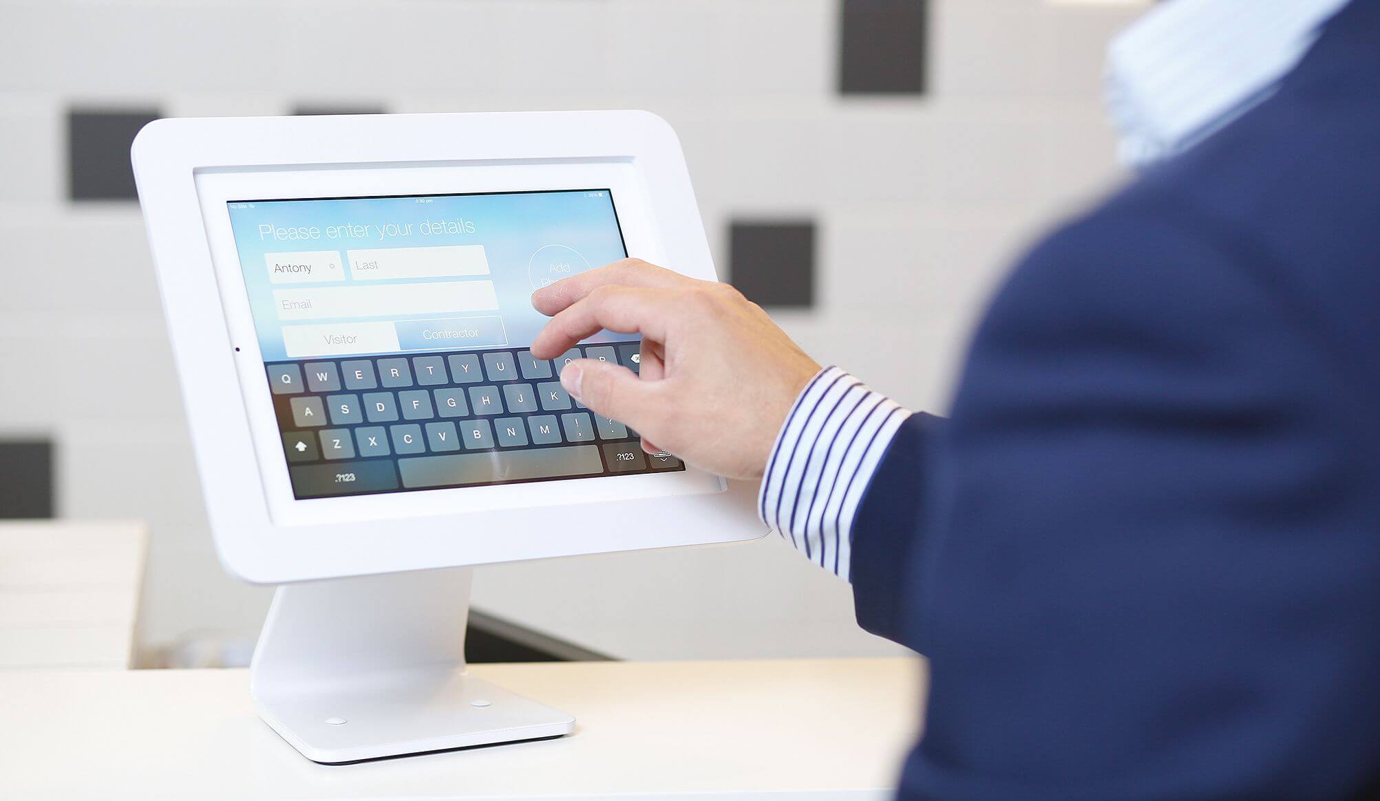Impress customers with a client arrival notification system